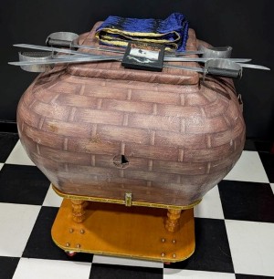 SWORD BASKET – Magic Auction