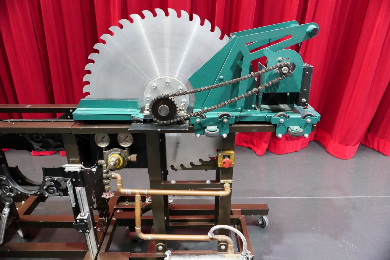 Head Saw – Magic Auction